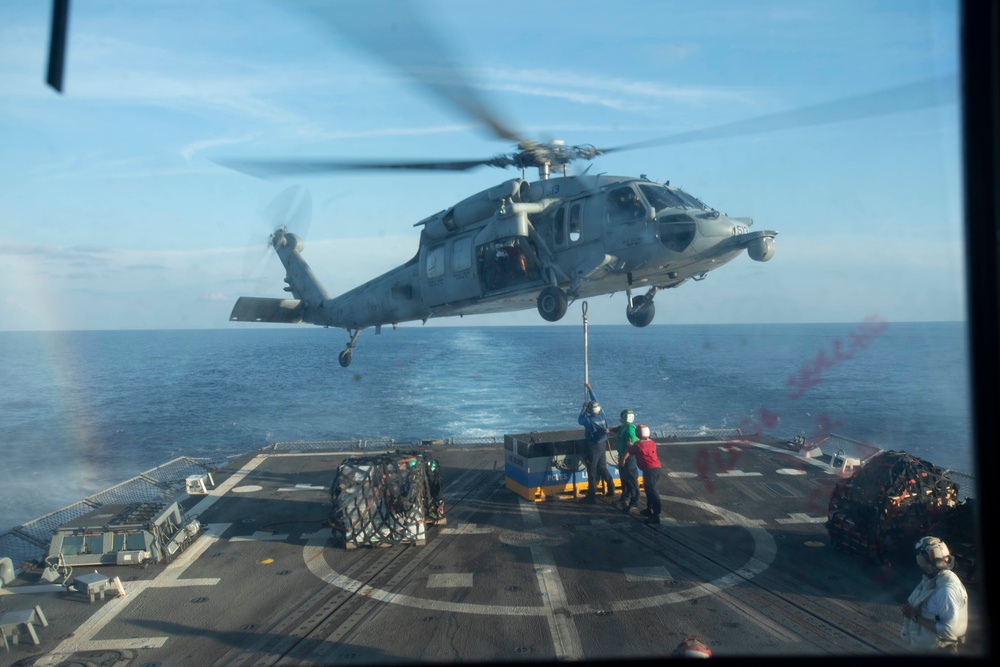 DVIDS - Images - USS Ralph Johnson Conducts Vertical Replenishment