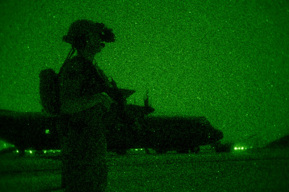 DVIDS - Images - 75th EAS delivers supplies to outstation in Somalia ...