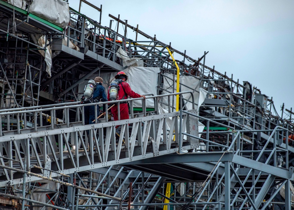 DVIDS - Images - Fire aboard USS Bonhomme Richard (LHD 6) [Image 2 of 2]