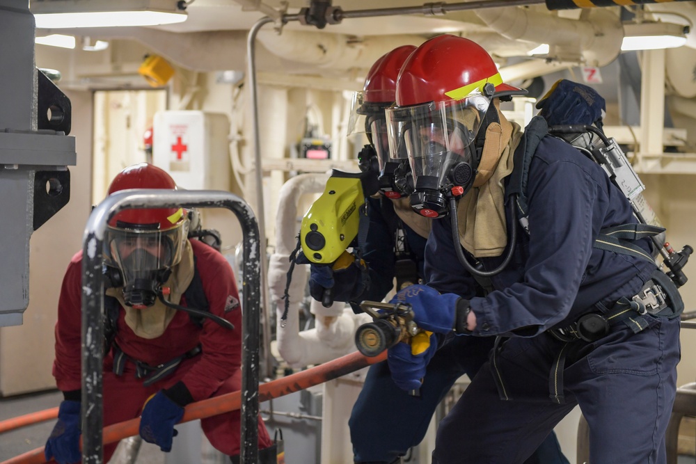 DVIDS - Images - COMNAVSURFLANT Joins Firefighting Drill Aboard USS ...