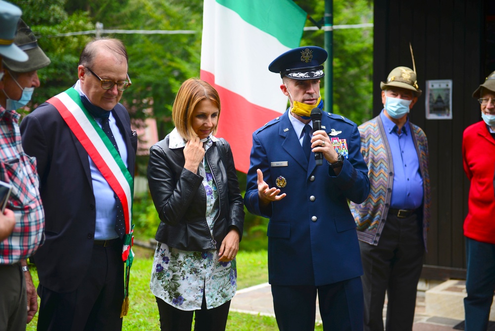DVIDS - Images - 31 FW Commander attends Italian Alpini gathering ...
