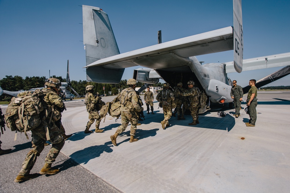 DVIDS - Images - Loading [Image 1 of 4]