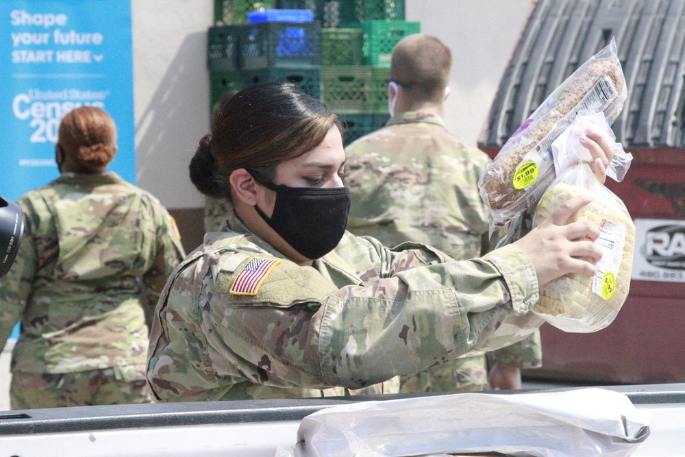 DVIDS - Images - AZNG Help Food Bank [Image 10 of 12]