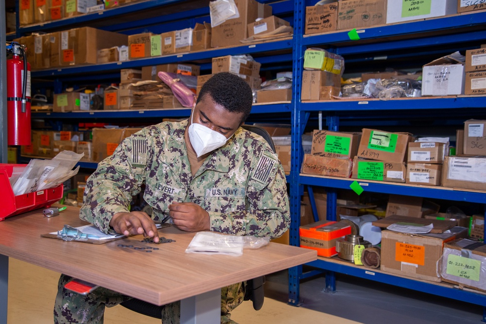 Dvids Images Navsup Flc Bahrain Does Rram Inventory [image 1 Of 3]