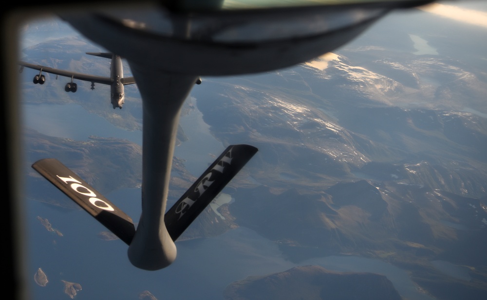 DVIDS - Images - 100 ARW fuels B-52 off Norwegian coast [Image 3 of 5]