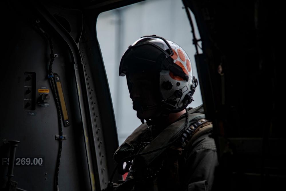 DVIDS - Images - Marines with Charlie Battery, 31st MEU, conduct a ...
