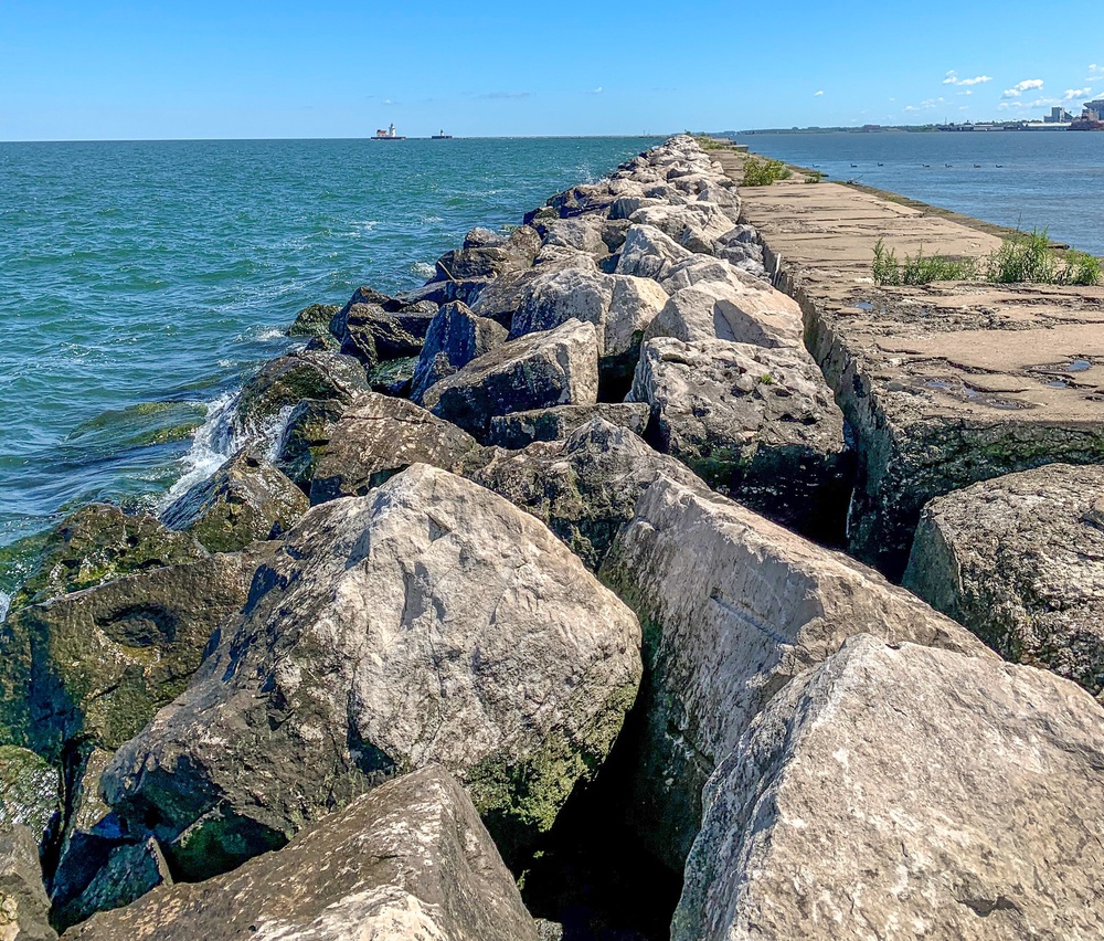 DVIDS - Images - USACE-Buffalo begins Cleveland Harbor W. Breakwater ...