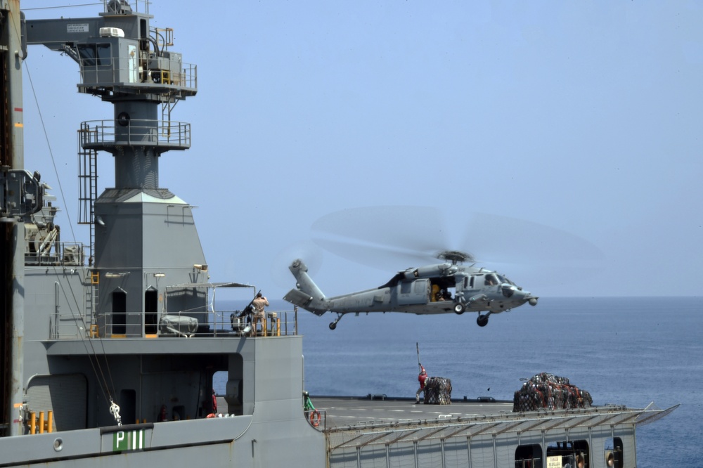 DVIDS - Images - USS PHILIPPINE SEA AND USNS MATTHEW PERRY VERTEP ...