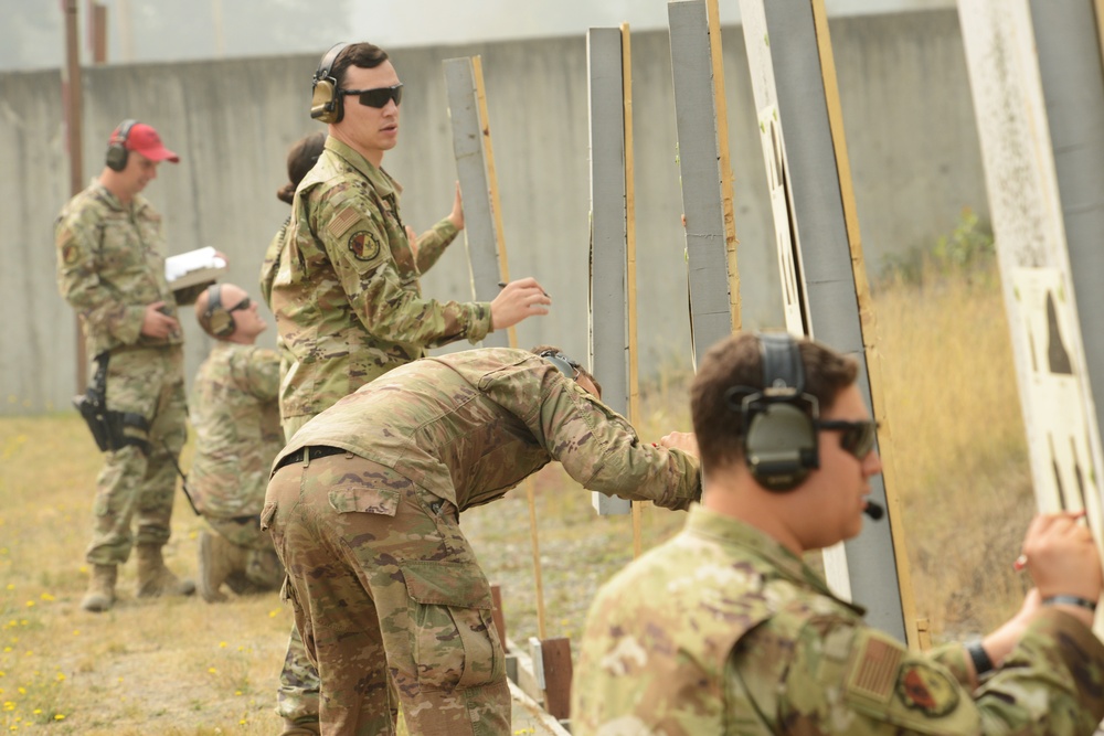 DVIDS - Images - 194th Wing SFS Qualification and Weapons Training