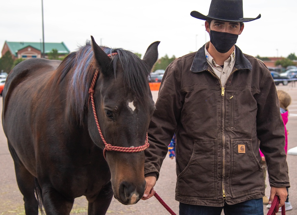 DVIDS - Images - Mounted Color Guard at carnival FRG event