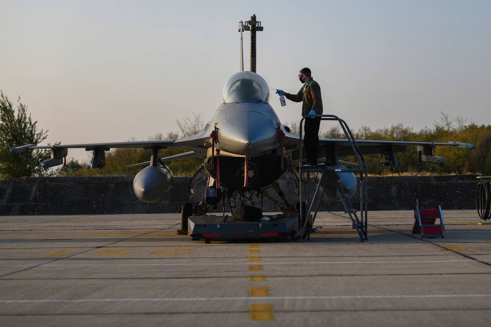 DVIDS - Images - 31st AMXS masters TowFLEXX during Thracian Viper 20 [Image 1 of 8]