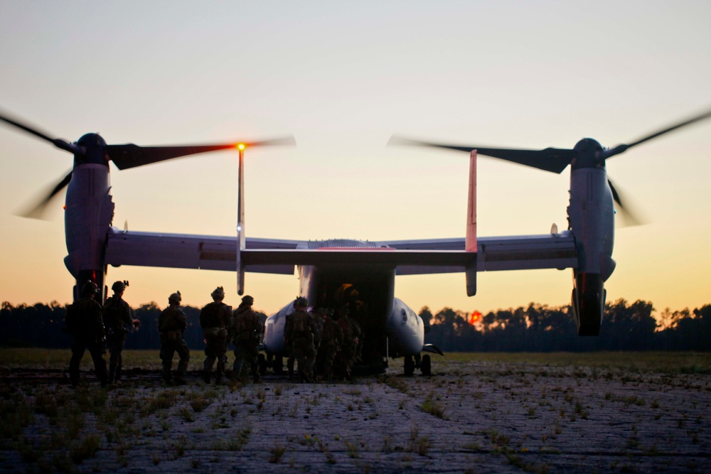 DVIDS - Images - Maritime Raid Force loads up [Image 4 of 6]