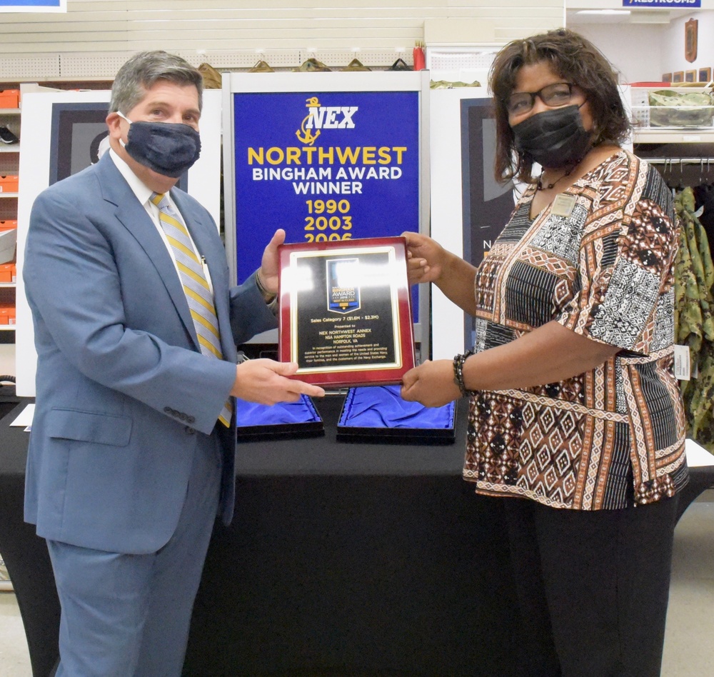 DVIDS - Images - NEX Northwest Annex Receives Its Bingham Award [Image ...