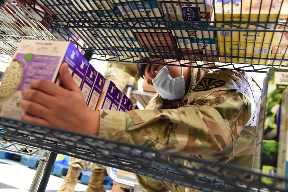 DVIDS - Images - AZNG assists local food bank [Image 3 of 5]