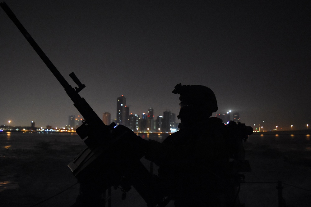 DVIDS - Images - CTF 56 Mark VI patrol boats conduct security watch in ...