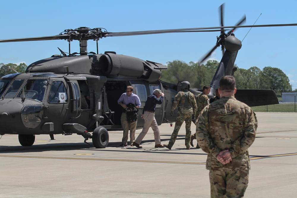 DVIDS - Images - SCNG Army Aviation Supports Local Authorities after ...