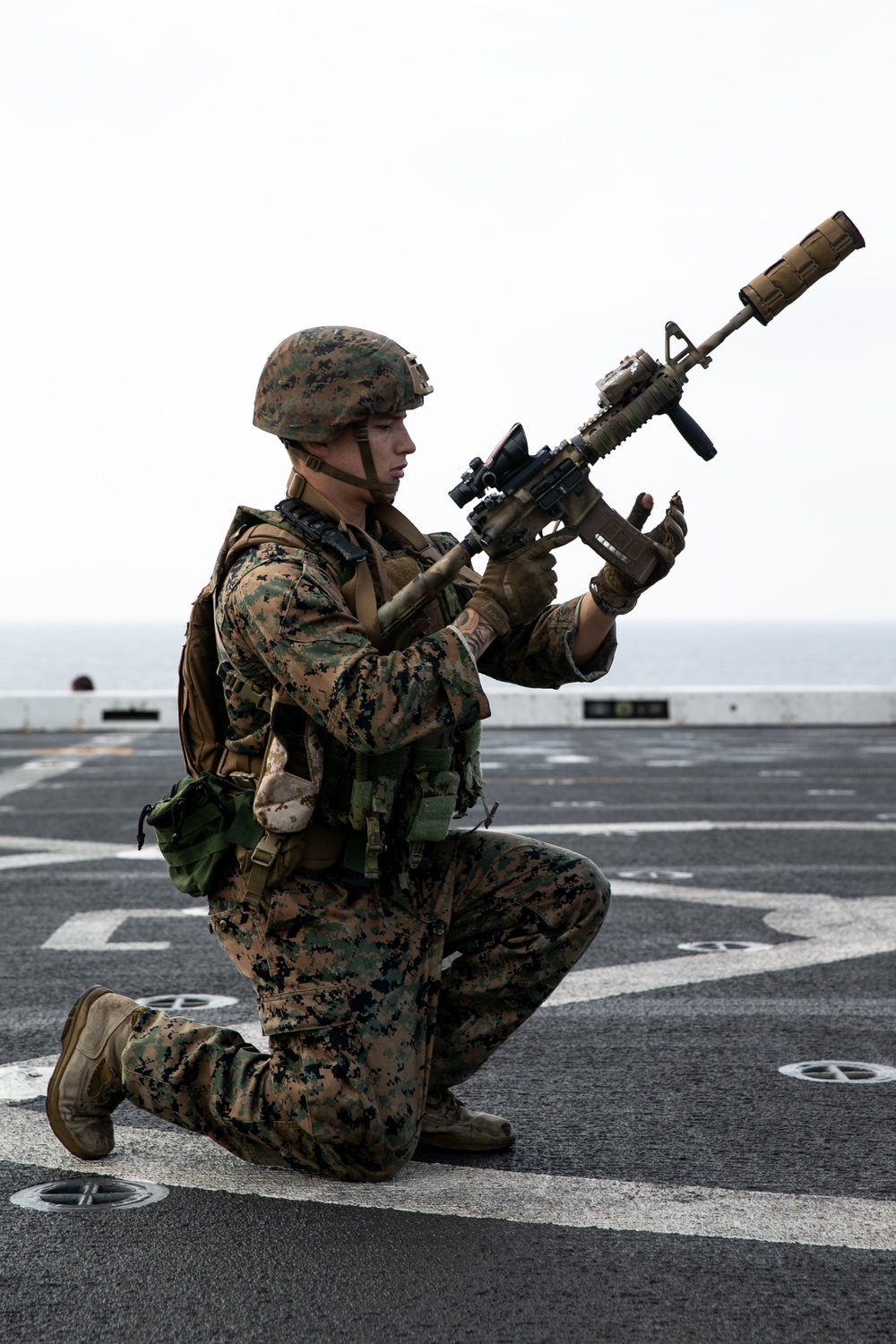 DVIDS - Images - 15th MEU snipers practice weapons handling aboard USS ...