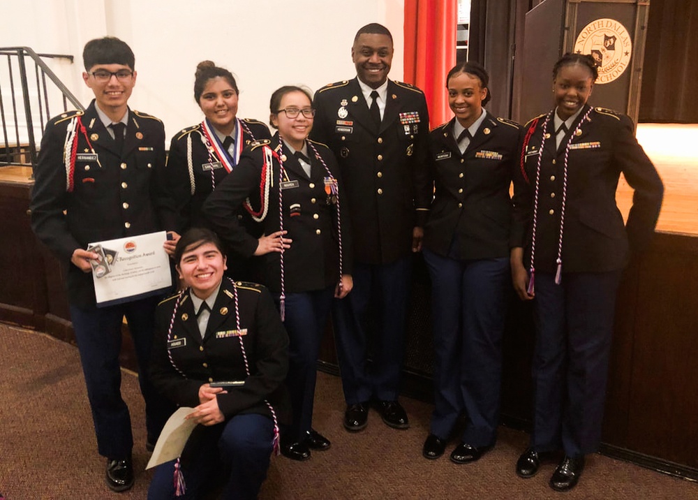 DVIDS - News - Dallas JROTC instructor helps deescalate school shooter ...