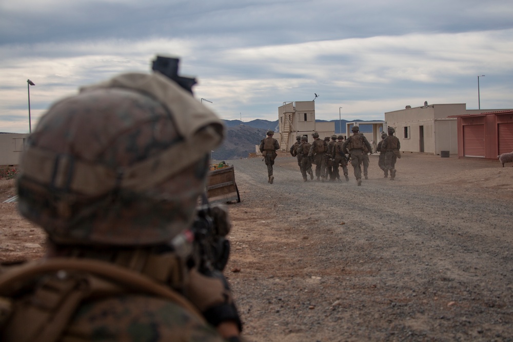 DVIDS - Images - BLT 1/4 Marines conduct aerial raid training operation ...