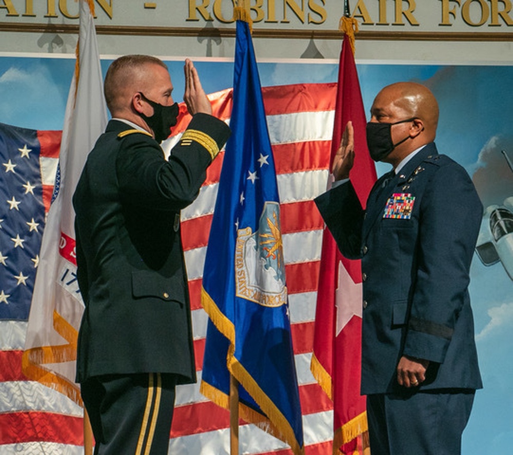 DVIDS - Images - Oath of Office [Image 5 of 6]