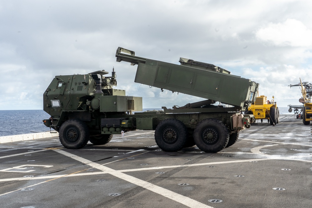DVIDS - Images - 15th MEU Marines display HIMARS aboard Makin Island ...