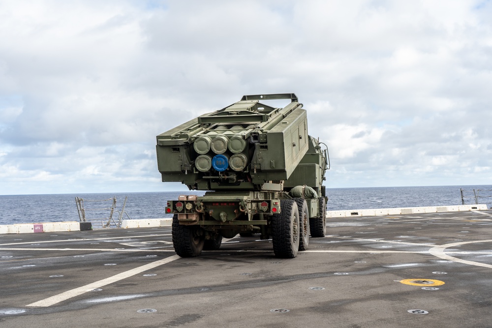 DVIDS - Images - 15th MEU Marines display HIMARS aboard Makin Island ...