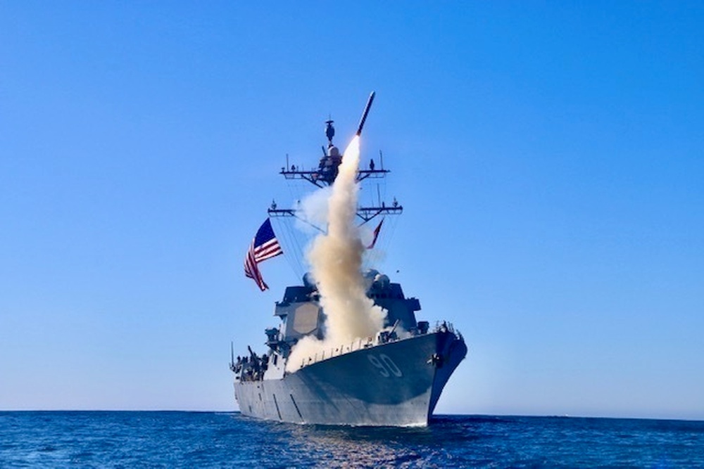 DVIDS - Images - USS Chafee (DDG 90) Launches Block V Tomahawk [Image 4 ...