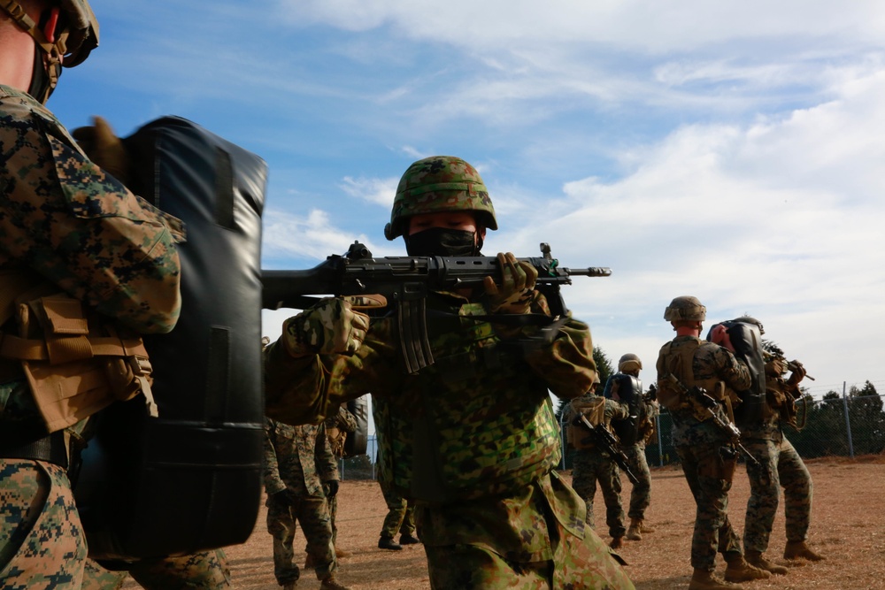 DVIDS - Images - Forest Light: JGSDF’s 30th Infantry Regiment, 3/8 ...