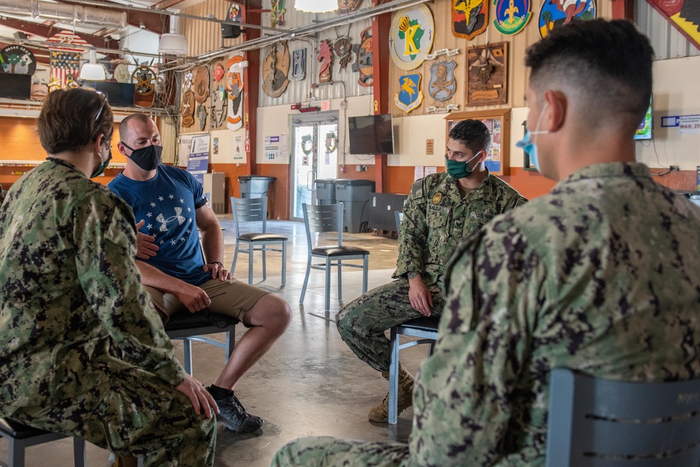 DVIDS - Images - CLDJ Sailors Conduct Sailor 360 Training [Image 2 of 4]