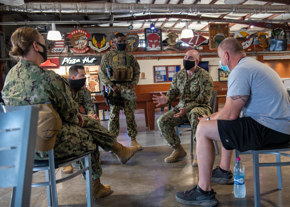 DVIDS - Images - CLDJ Sailors Conduct Sailor 360 Training [Image 4 of 4]