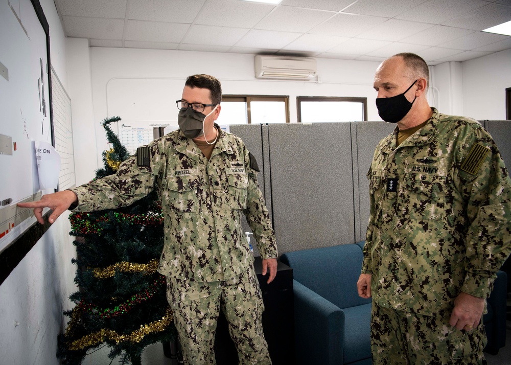 DVIDS - Images - Commander, U.S. 6th Fleet Visits NAVSTA Rota, Spain ...