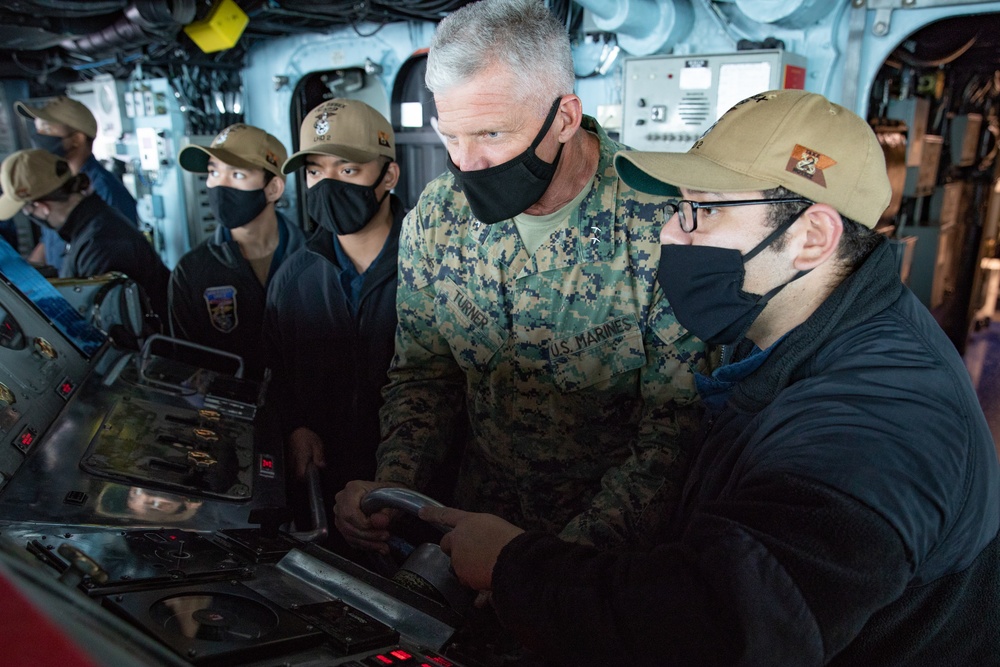 DVIDS - Images - Steel Knight 21: Maj. Gen. Turner aboard the USS Essex ...