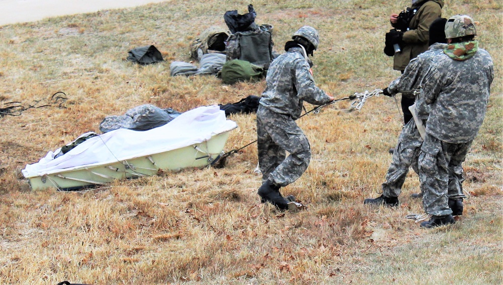 DVIDS - Images - CWOC students practice cold-water immersion training ...