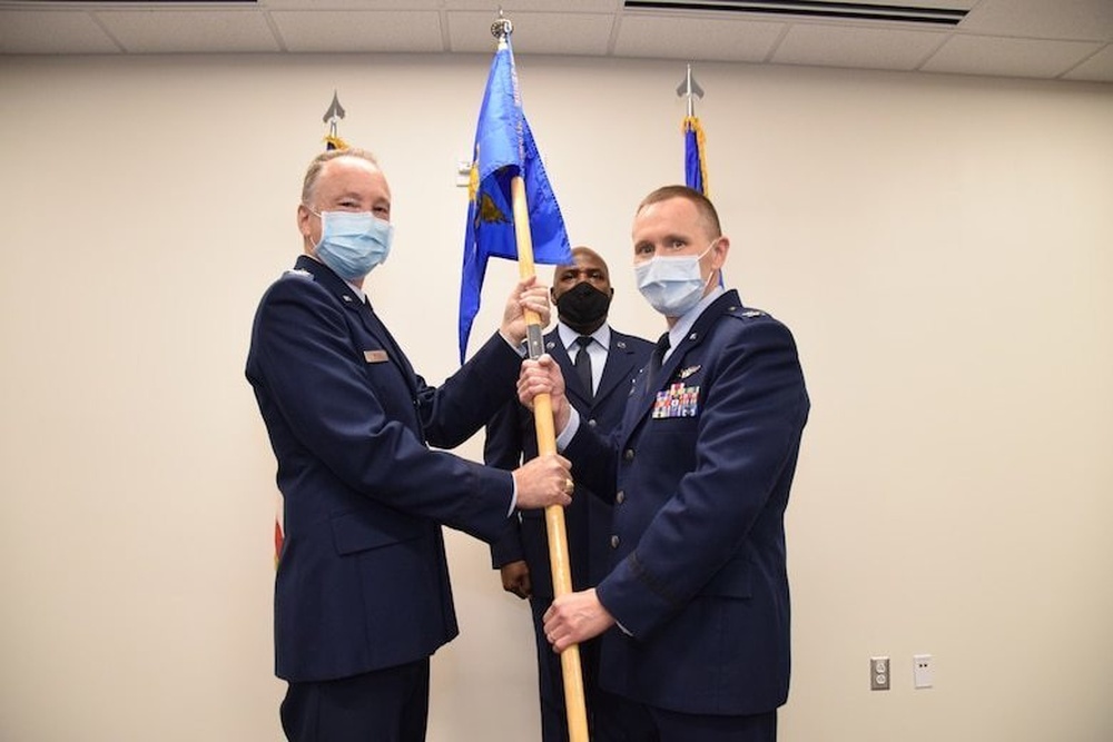 DVIDS - Images - Col. Bailey assumes command of the 433rd Aeromedical ...