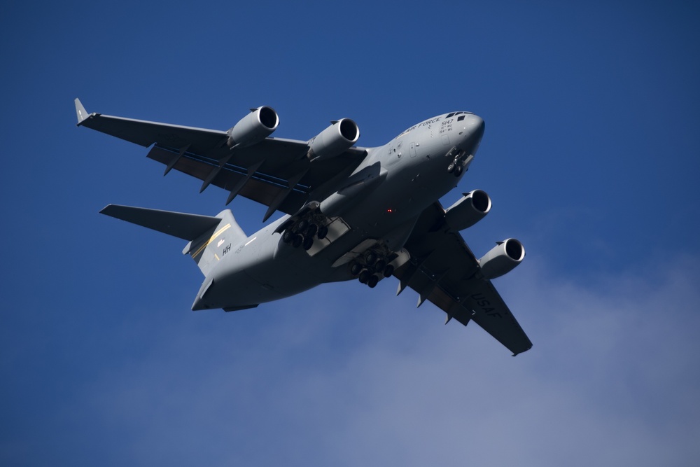 DVIDS - Images - Mighty Mice: Globemasters fly over MCAS Kaneohe Bay ...