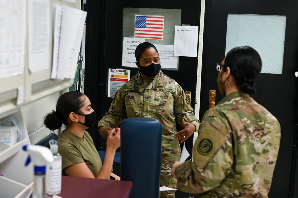 DVIDS - Images - MDNG Medical Detachment Administers COVID-19 Vaccines ...