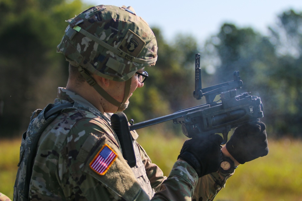 DVIDS - Images - HHBN Soldiers Qualify on Grenade Launchers [Image 3 of 3]