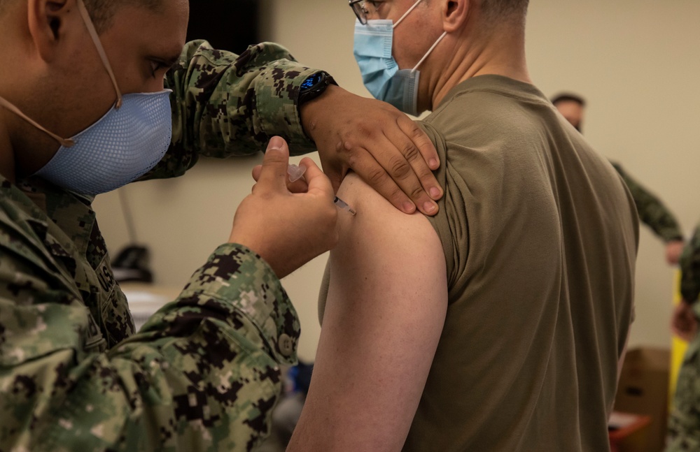 DVIDS - Images - U.S. Army Soldiers receive Pfizer COVID-19 vaccine at ...