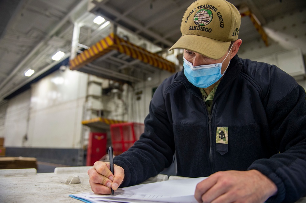 DVIDS - Images - Afloat Training Group Evaluates USS Carl Vinson (CVN ...
