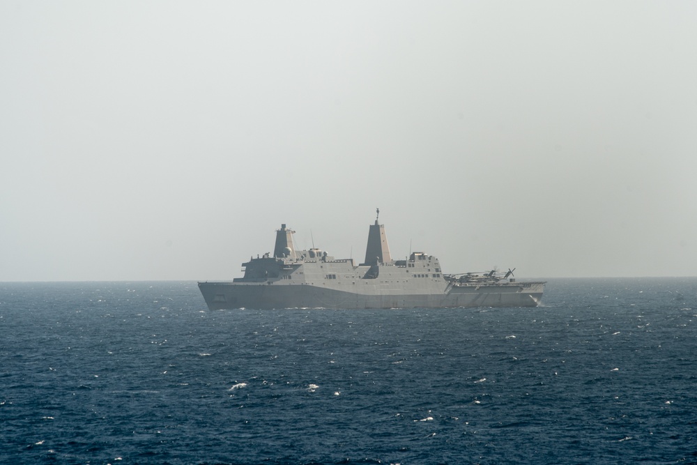 DVIDS - Images - Makin Island ARG, 15th MEU steam through the Indian ...