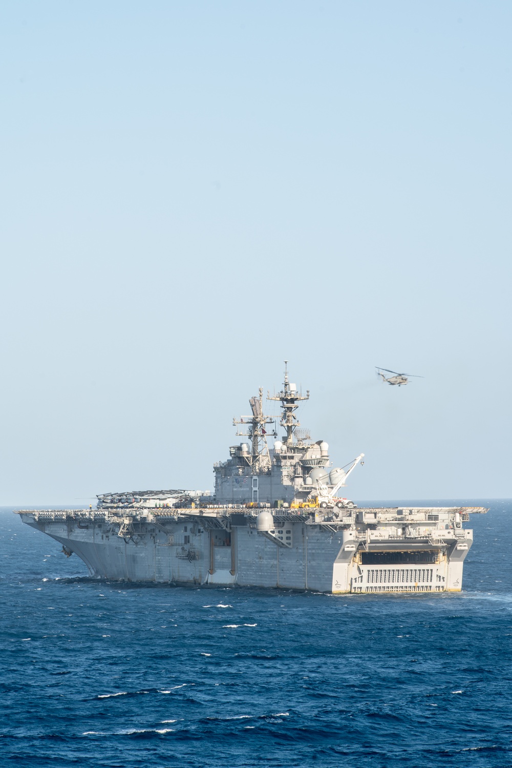 DVIDS - Images - Makin Island ARG, 15th MEU steam through the Indian ...