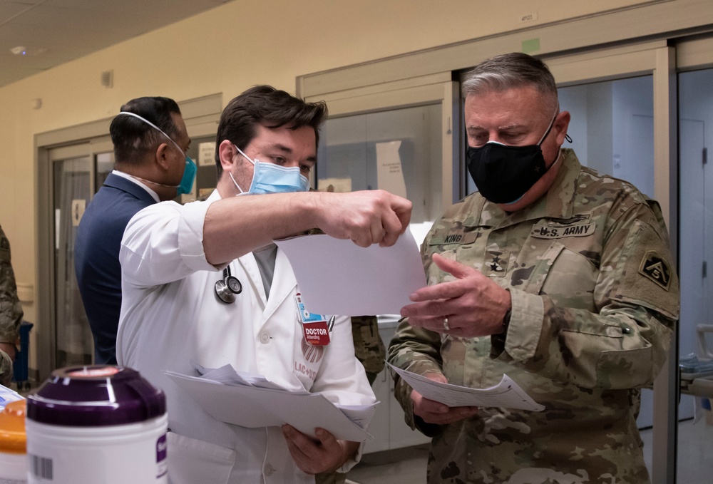 DVIDS - Images - Maj. Gen. King Visits LAC+USC Medical Center [Image 5 ...