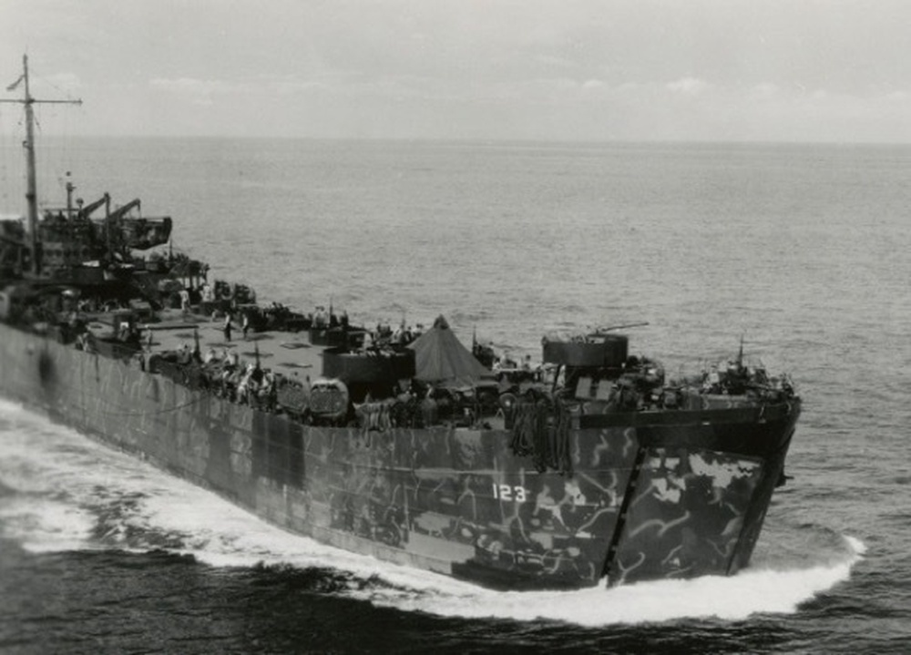 DVIDS - News - Defender Pacific 20 – Historic Amphibious Landing - 40th ...