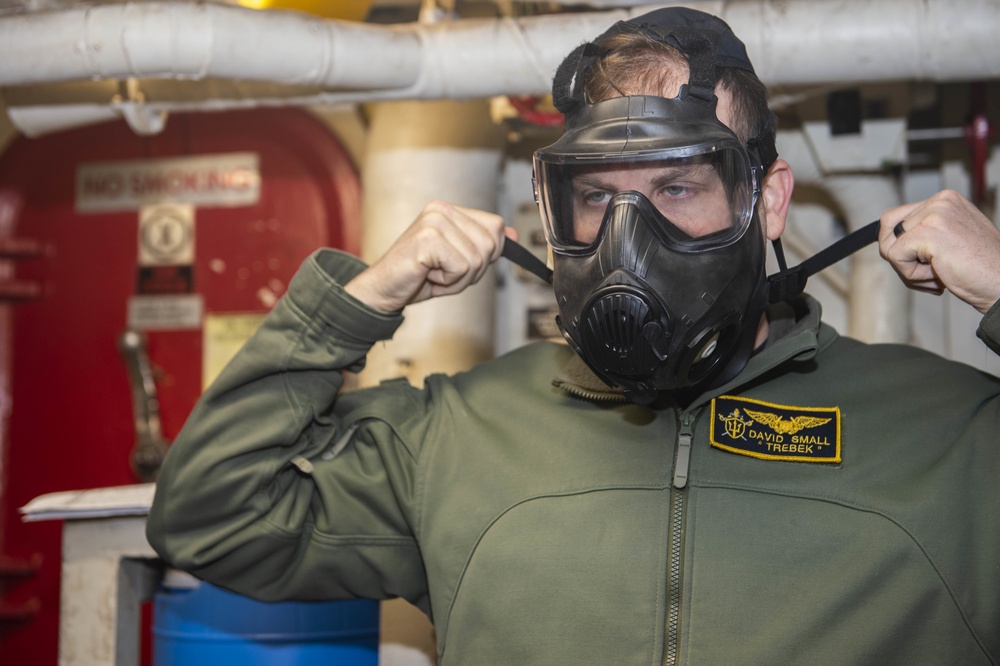 DVIDS - Images - Vella Gulf Gas Mask Issue [Image 8 of 16]