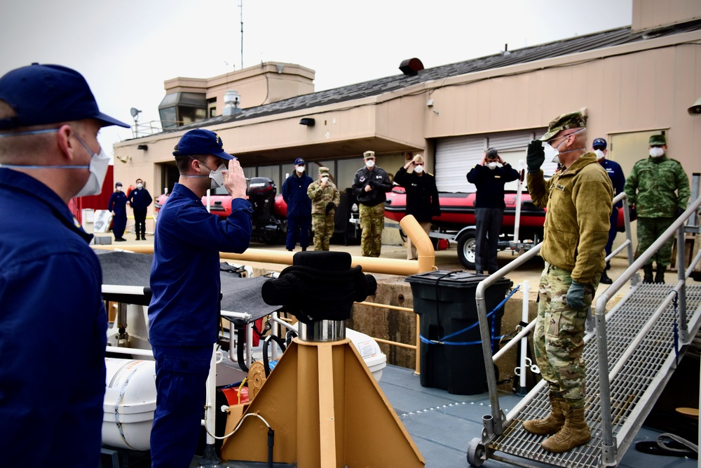 DVIDS - Images - USCGC Hawk (WPB 87355) in Washington D.C. [Image 7 of 15]
