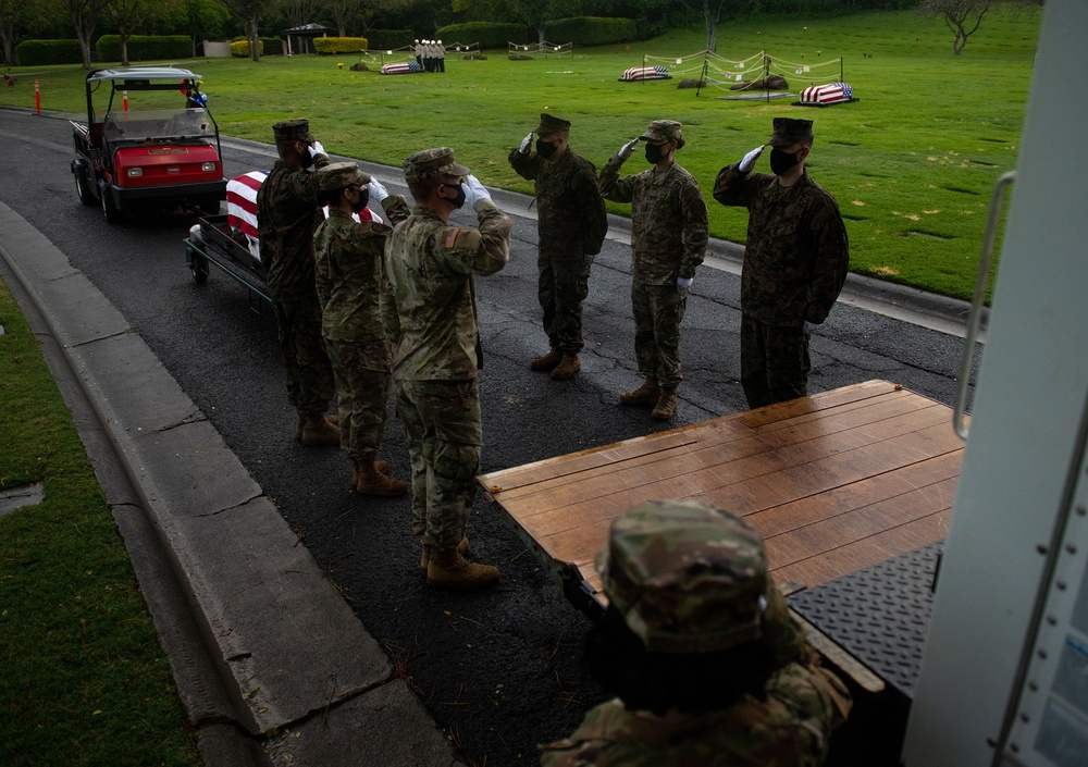 DVIDS - Images - DPAA Personnel Honor the Fallen [Image 7 of 12]