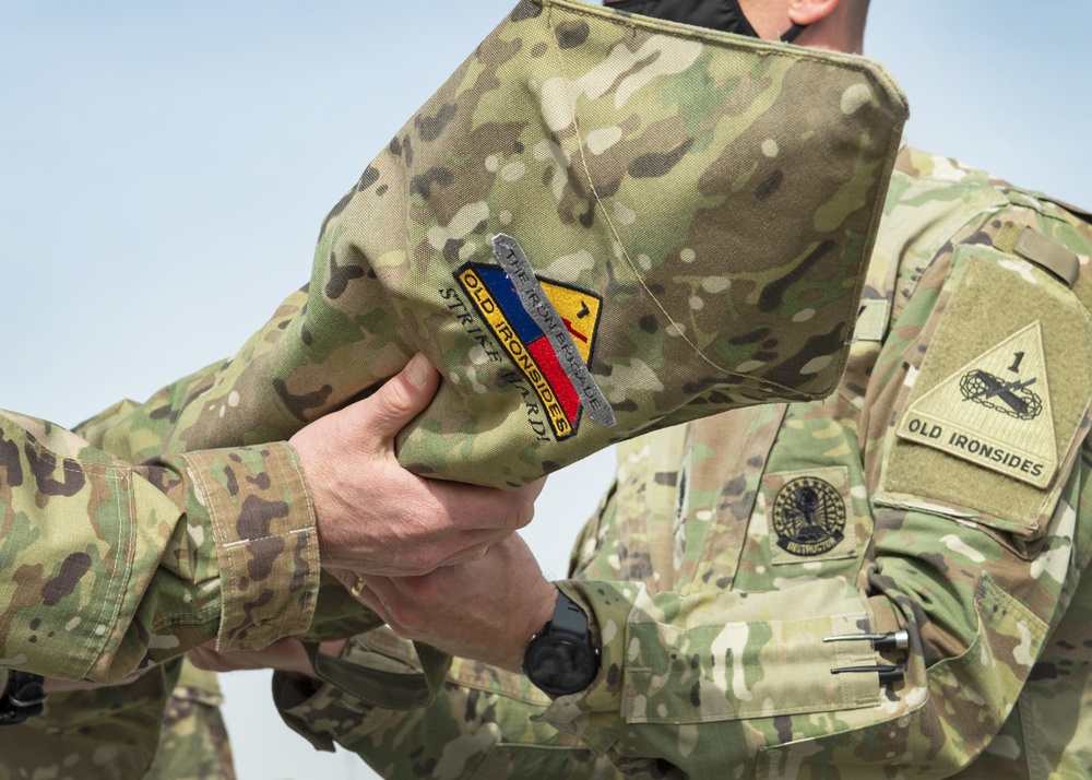 DVIDS - Images - 2-1 ABCT Casing Ceremony at Camp Buehring [Image 4 of 4]