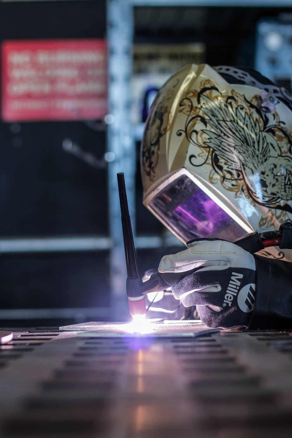 DVIDS - Images - Damage controlman demonstrates welding [Image 3 of 5]