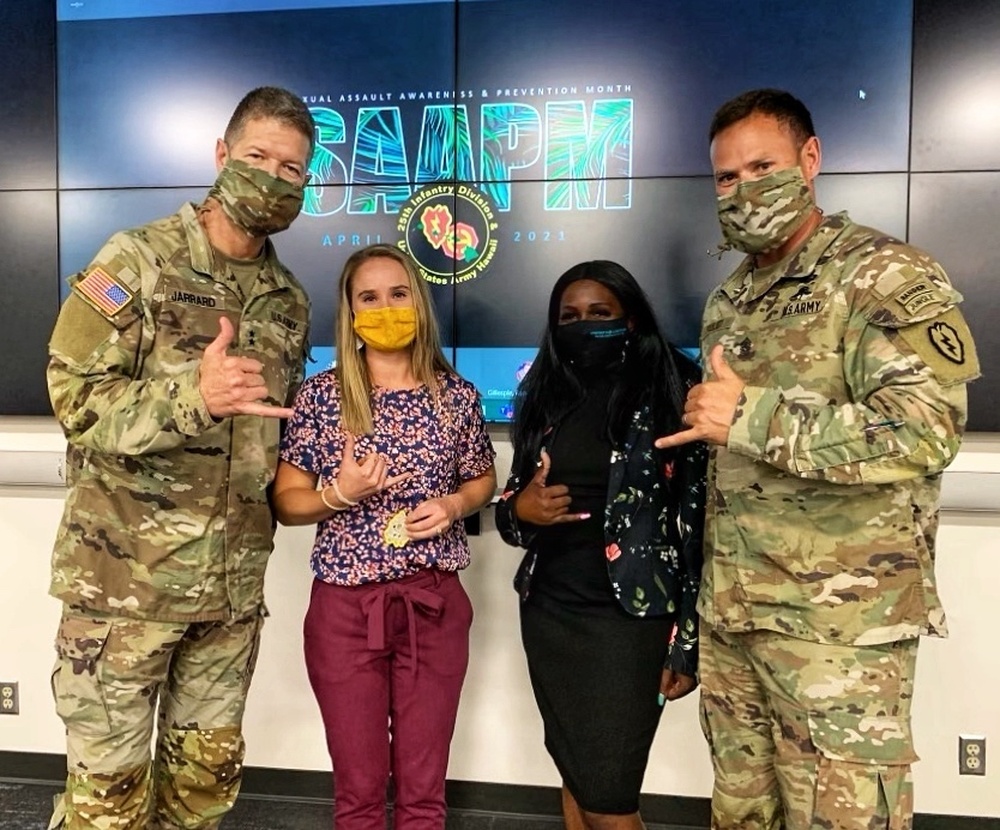 DVIDS - News - 402nd AFSB employee honored as 2020 U.S. Army Hawaii ...