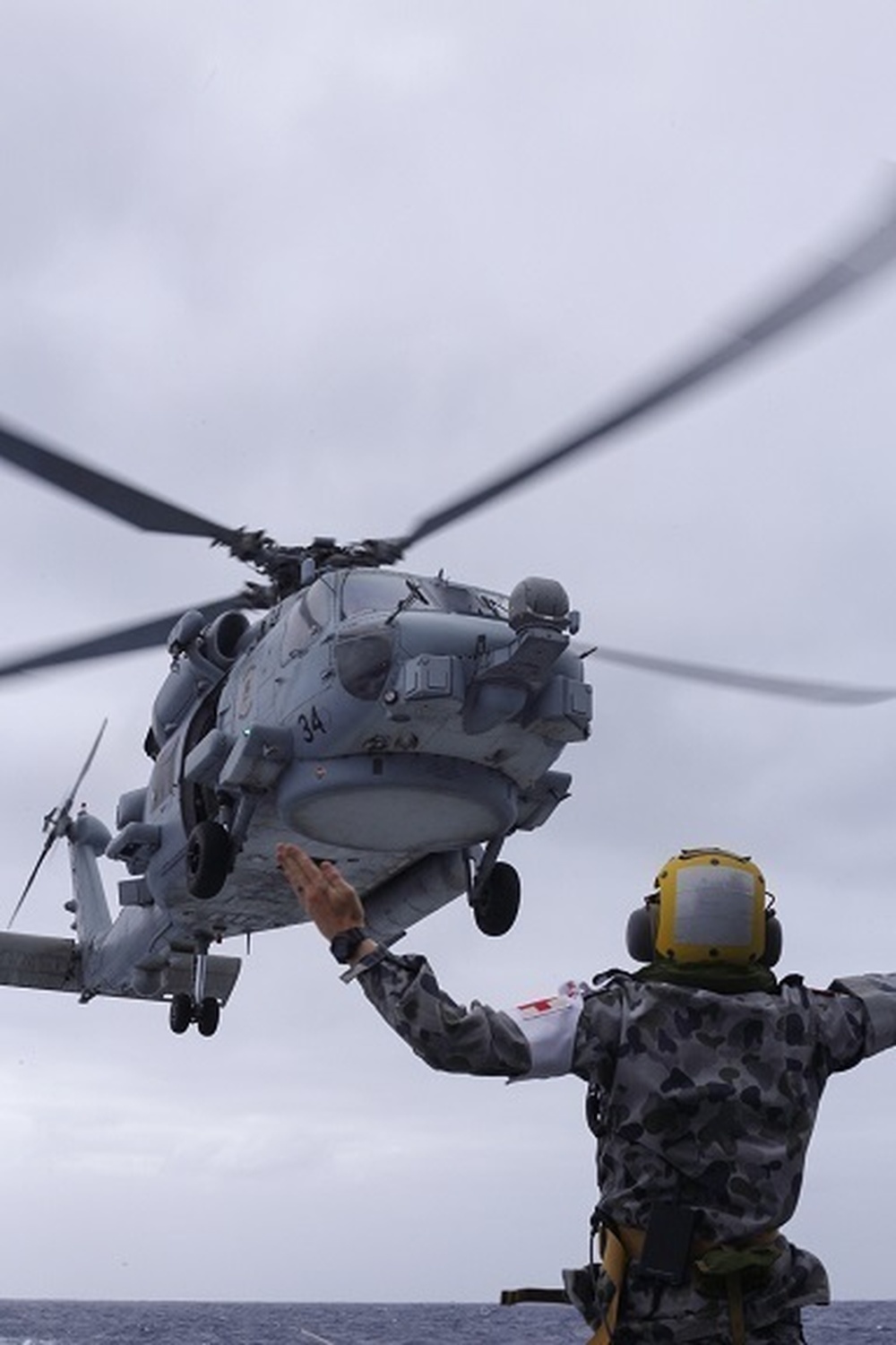 DVIDS - Images - Australian sailors launch Sea Hawk helicopters aboard ...